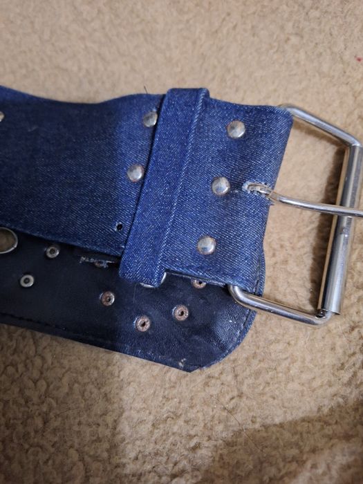 Curea din material blugi Izvoarele • OLX.ro