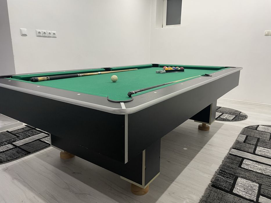 Masă Biliard din lemn masiv Carei • OLX.ro