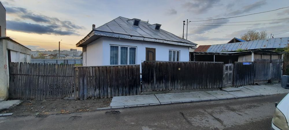 Casa Bacau Centru Bacau • OLX.ro