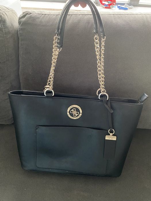 Geanta neagră Guess Bucuresti Sectorul 4 • OLX.ro