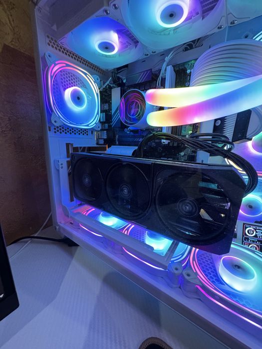 Pc gaming i9 14900KF RTX 5070Ti Cap Aurora • OLX.ro