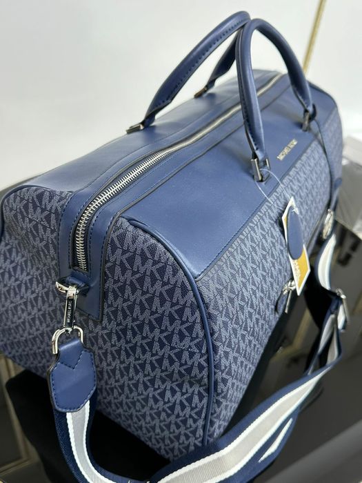 Спортивная дорожная сумка Michael Kors: 22 500 тг. - Дорожные сумки ...