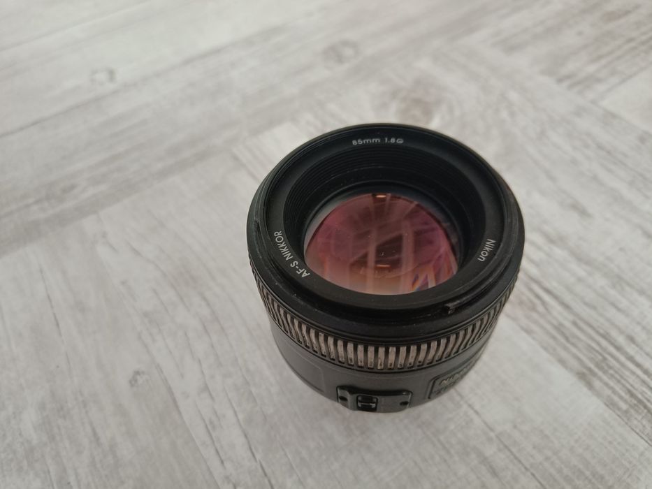 Obiectiv Nikon 85 mm F 1.8 Mamaia-Sat • OLX.ro