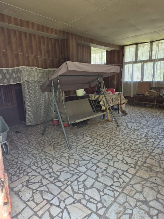 Casa in Poiana com. Vârfurile Varfurile • OLX.ro