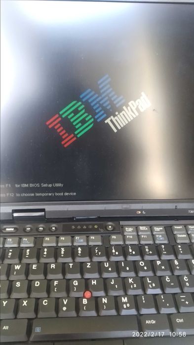 Продавам лаптоп IBM ThinkPad T30 гр. Пловдив Тракия • OLX.bg