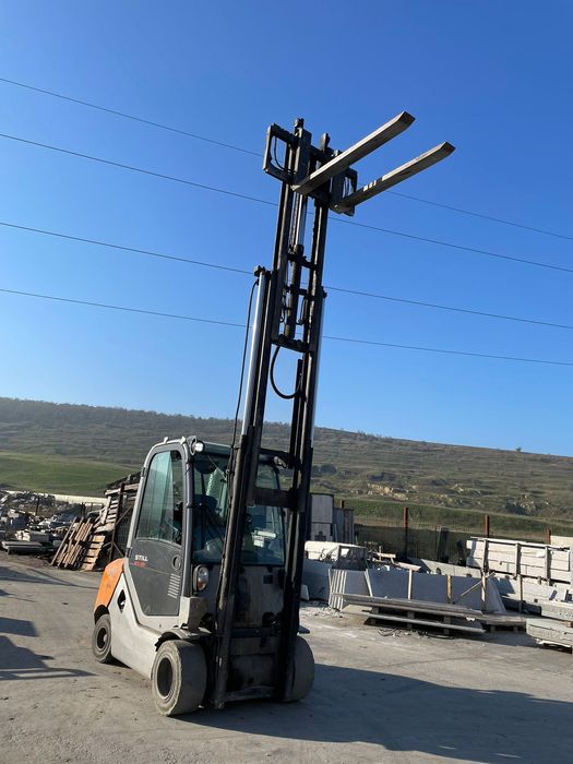 Stivuitor STILL RX 70-35D 2014 3,5 T Diesel Factura cu TVA Iasi • OLX.ro