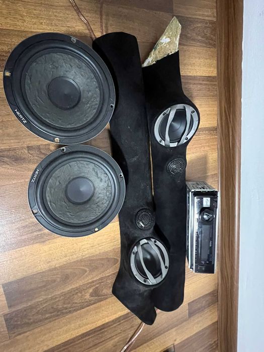 Boxe si Stalpi costum passat b5.5 Voluntari • OLX.ro