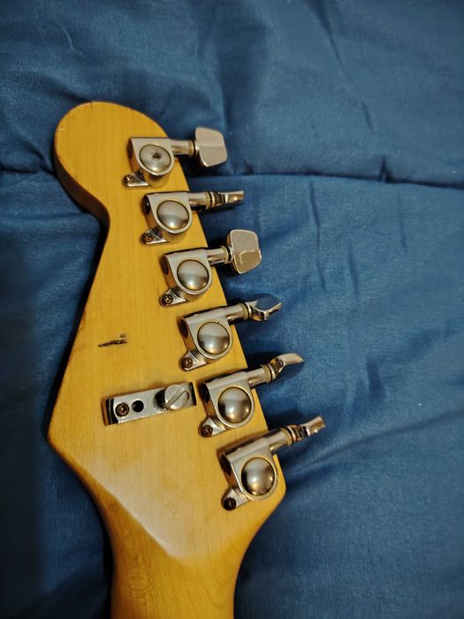 Chitara electrica Merlin Sidewinder Dragaesti-Pamanteni • OLX.ro