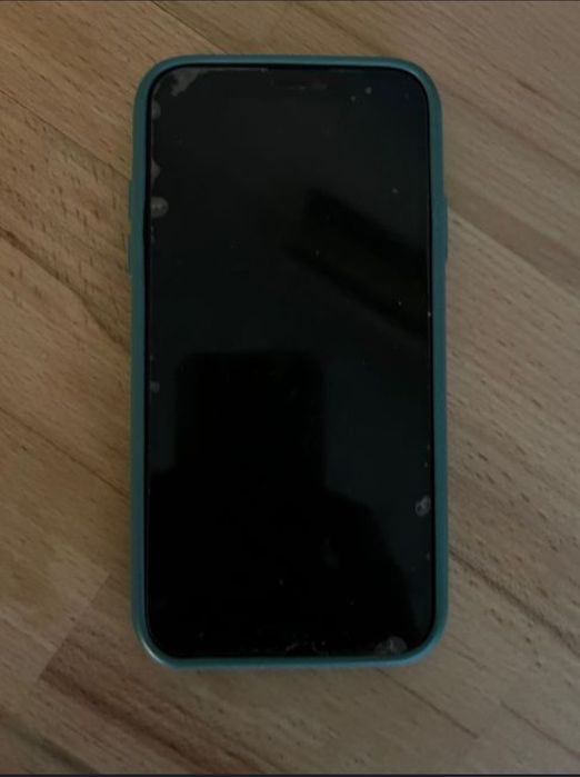 Iphone 11 98% sănătate Predesti • OLX.ro