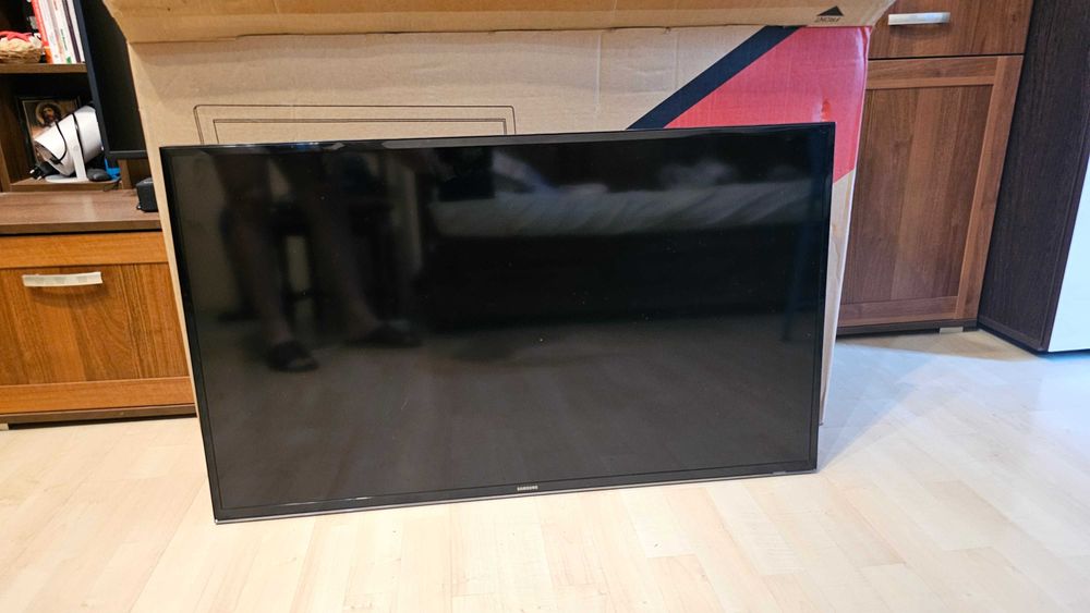 Televizor Samsung Smart TV UE40HU6900S, 4K UHD, 101 cm / 40 inch ...
