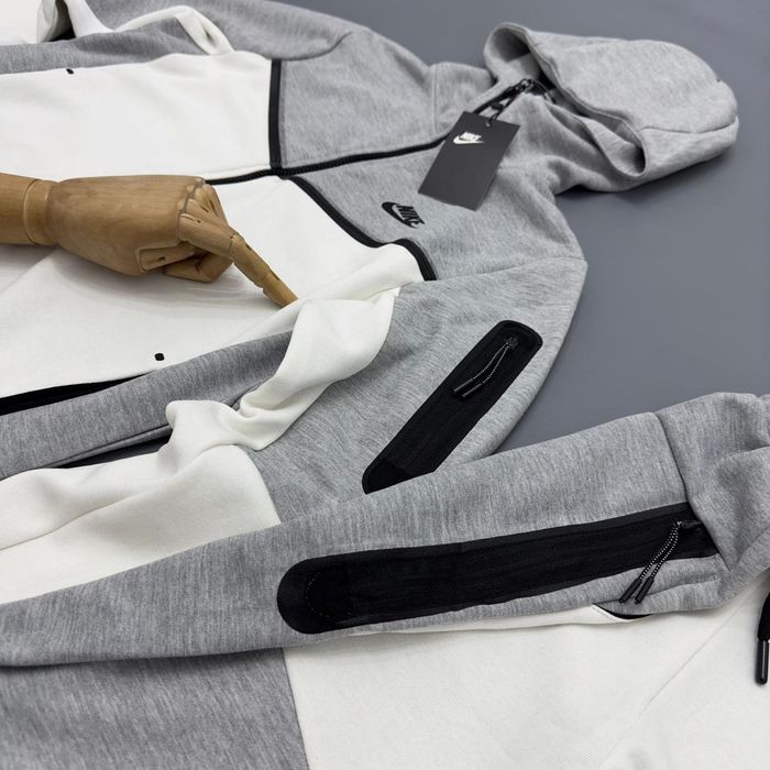 Nike tech Doubleface m l xl xxl Preț:200 lei Adaos nelimitat(de bun s ...