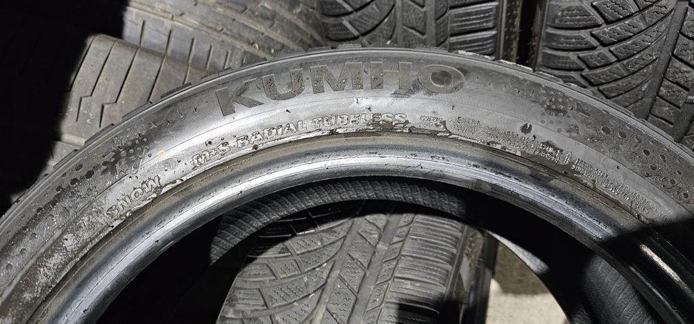 245 45 19 / 245/45R19 Kumho, set 4 buc Puchenii Mari • OLX.ro