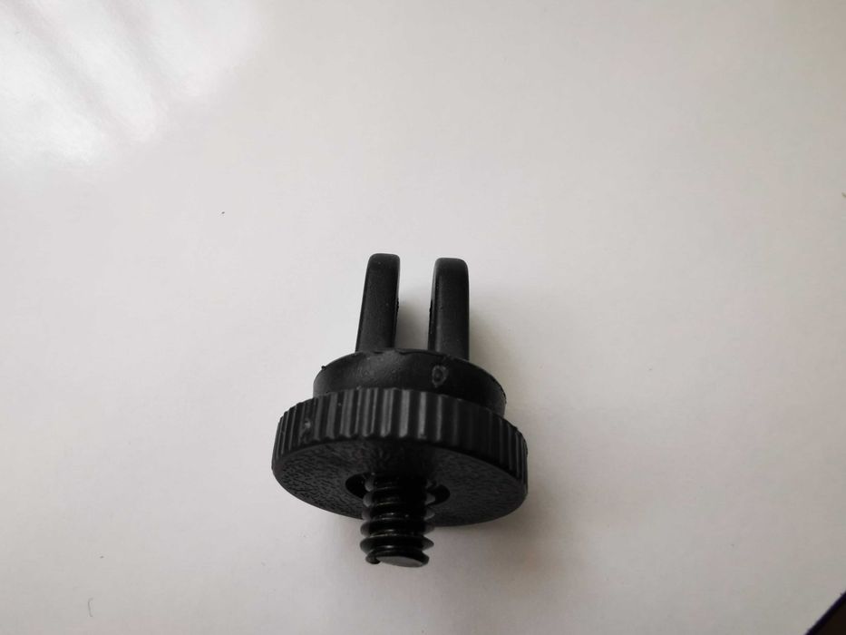 Adaptor de la surub 1/4 la Gopro 2 picioruse insta 360 filet Brasov ...