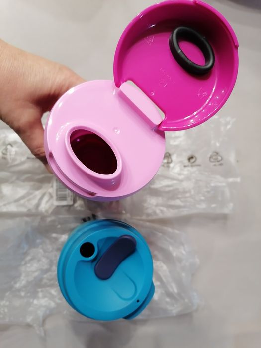 Кутии за храна на Tupperware чаши бутилки нови гр София в з Киноцентъра 3 част • Olx Bg