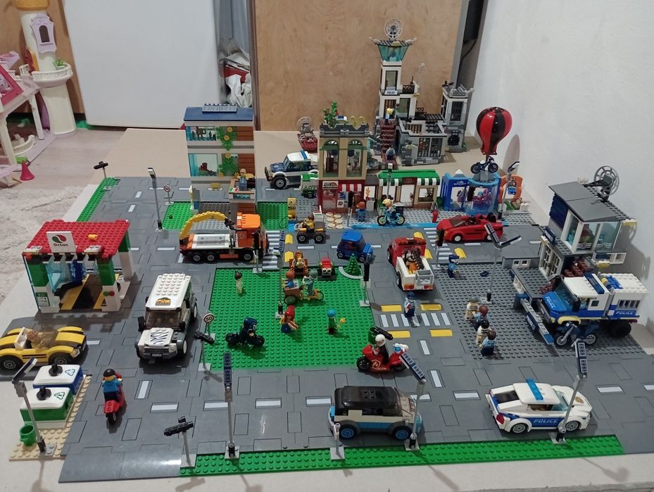 Lego city, city center Postavari • OLX.ro