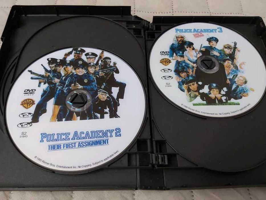 Police Academy ( Academia de Politie ) Comedie - 7 DVD - sub in romana ...