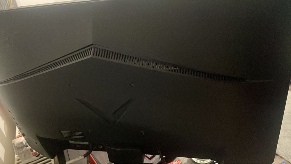Vand PC Gaming + Monitor Ieftin Si Bun Rosu • OLX.ro