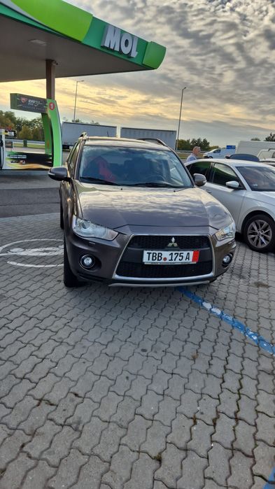 Mitsubishi Outlander Catelu • OLX.ro