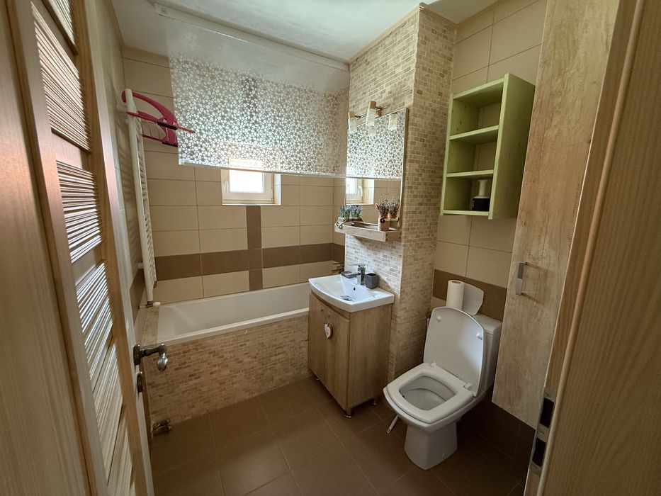 Apartament 3 camere, Calea Dumbravii, zona Finante Sibiu • OLX.ro