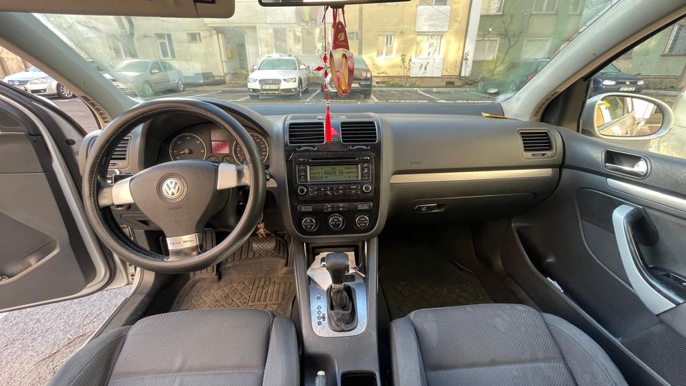 Golf 5 DSG 2.0 diesel Piatra Neamt • OLX.ro