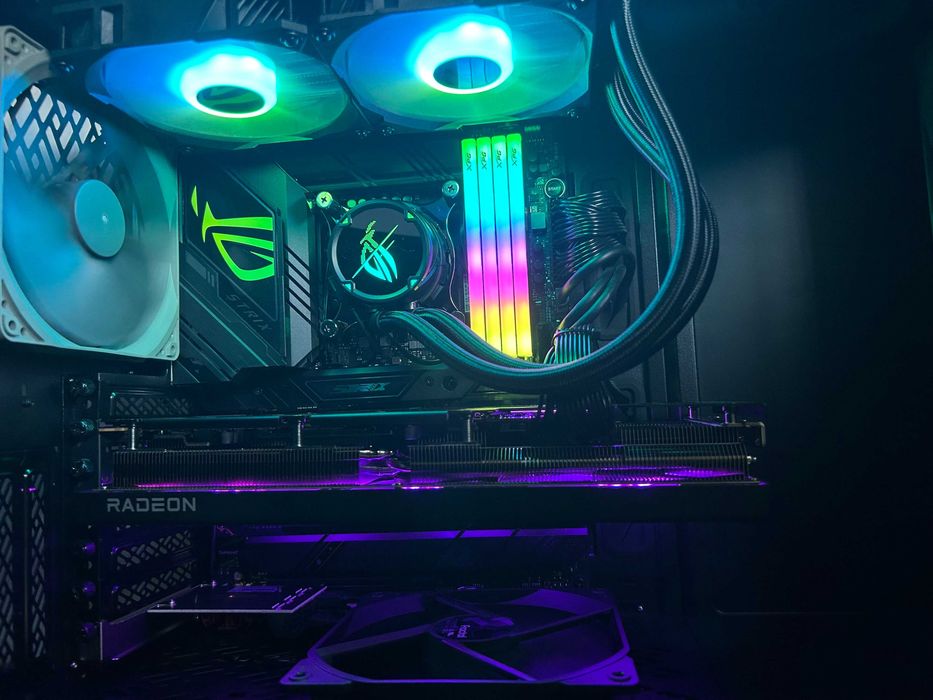 VAND componente PC GAIMING - NOI Sanmihaiu Roman • OLX.ro