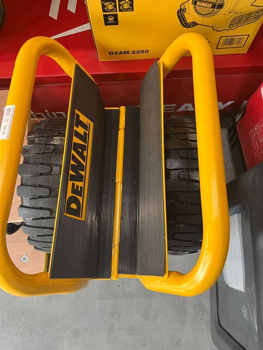 Carucior scule DeWALT Pancota • OLX.ro