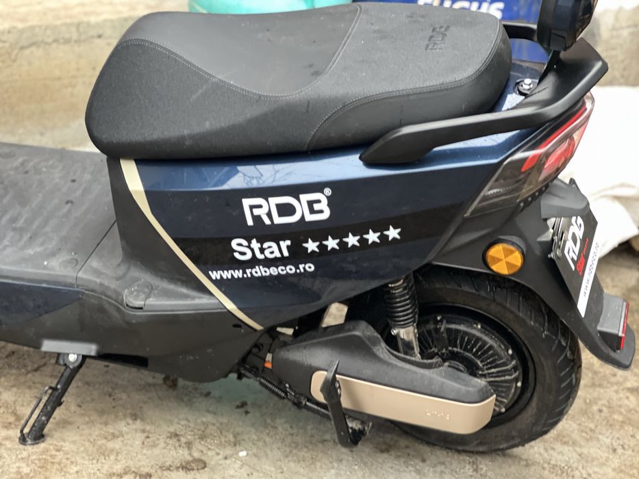 Scuter electric 2000W (fara permis) Barlad • OLX.ro