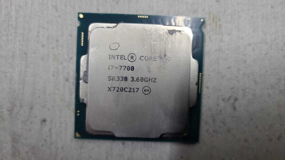 Procesor Intel Core i7-7700 , procesor Intel Core i7-6700, i7-6700K Iasi • OLX.ro