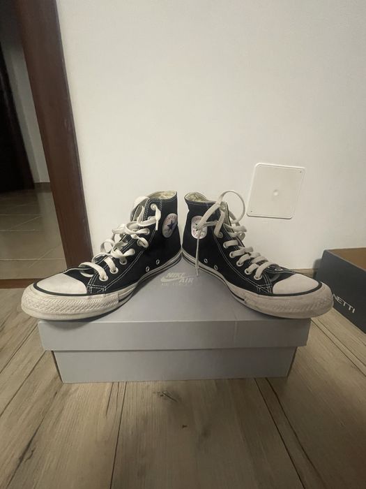 Adidasi Conversi nepurtati, originali Iasi • OLX.ro