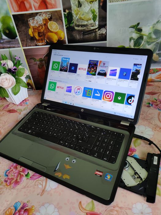 Laptop la preț de Tableta!!8 Giga Ram,Ecran mare 17.3 inchi cu încărcă ...