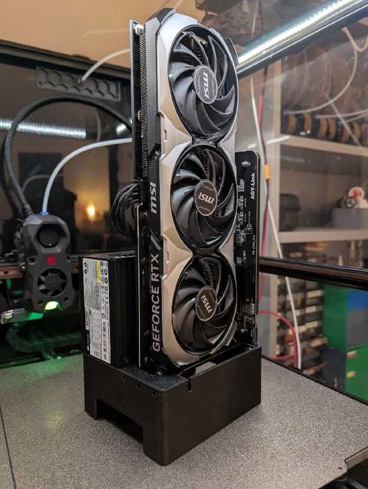 Stand eGPU + SFX – Suport stabil pentru placă video și sursă Baia Mare ...