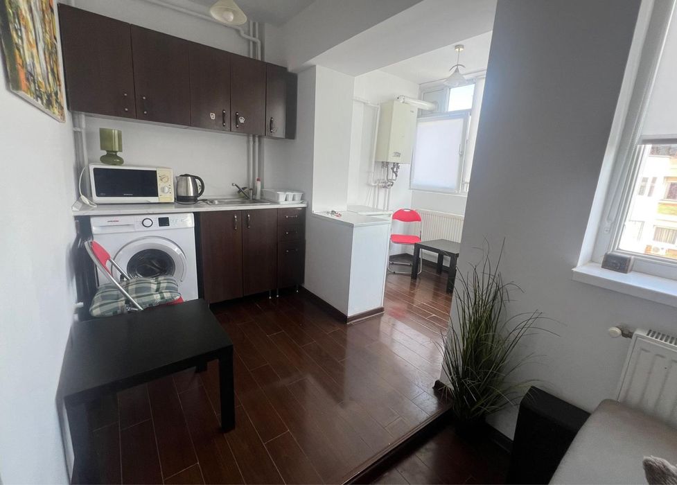 Garsoniera MODERNA, ULTRACENTRAL Pitesti - 300€/luna Pitesti • OLX.ro