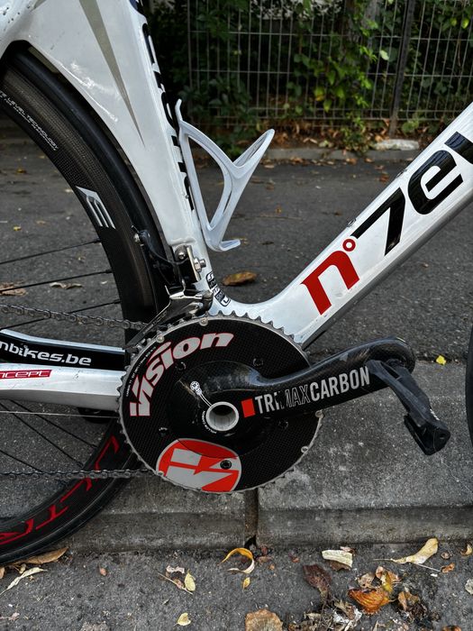 Cursiera full carbon roti 28’’ Ilfov Baneasa • OLX.ro