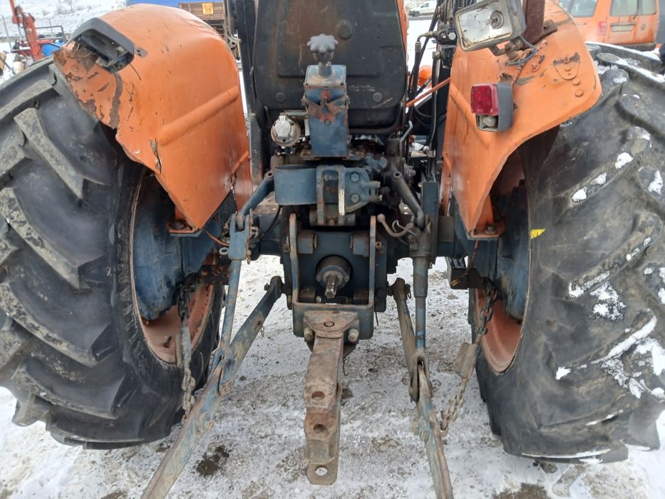 Tractor fiat 550 cu incarcator frontal Maierus • OLX.ro
