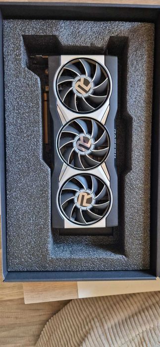 Placa video AMD RX 6800 XT 16gb 256 bit Craiova • OLX.ro