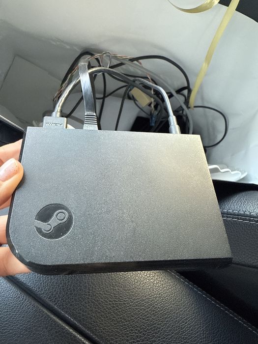 Steam link устройство с кабели гр. Варна Зимно кино Тракия • OLX.bg