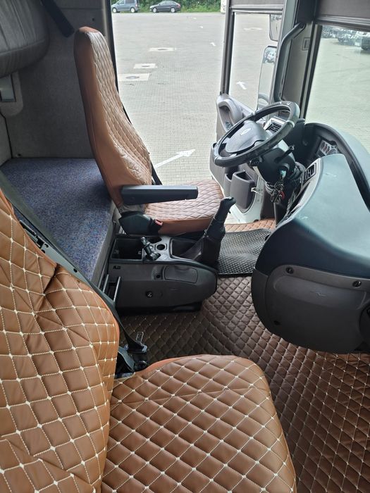 Cap Tractor Renault Magnum + Remorcă Arad • OLX.ro