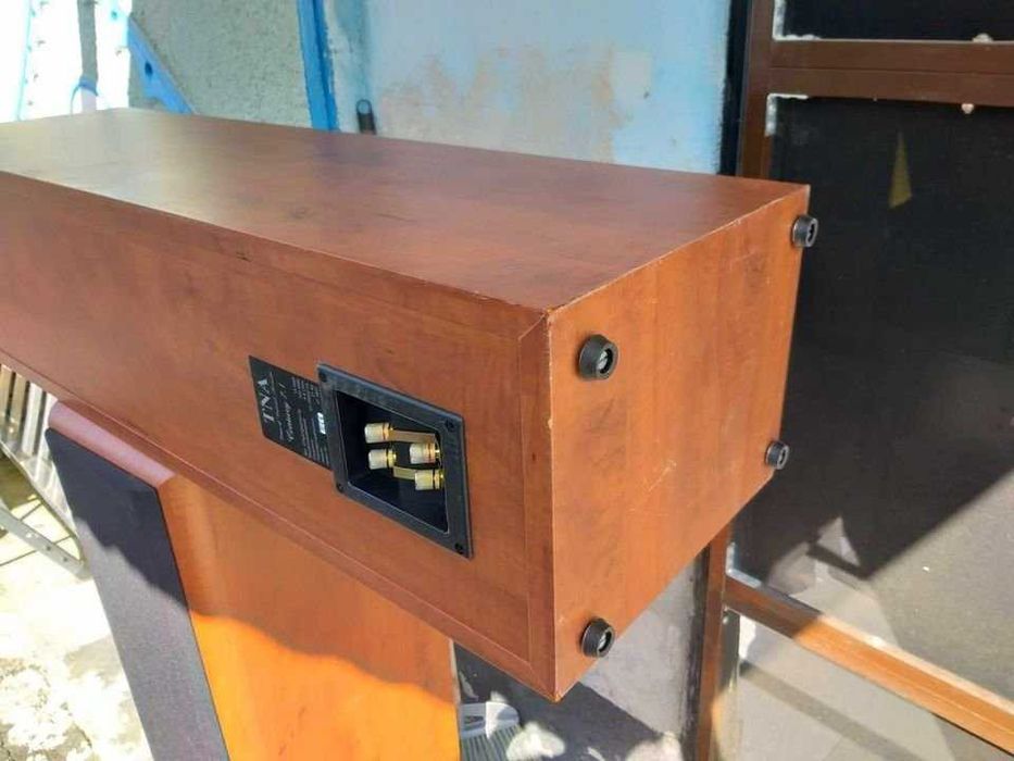 Boxe/Coloana sonora TNA Century 7.1 300 W Tileagd • OLX.ro