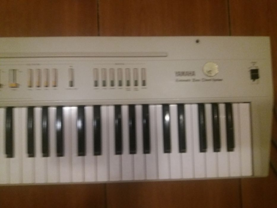 Orga electronica/synth Yamaha PS-10 Craiova • OLX.ro