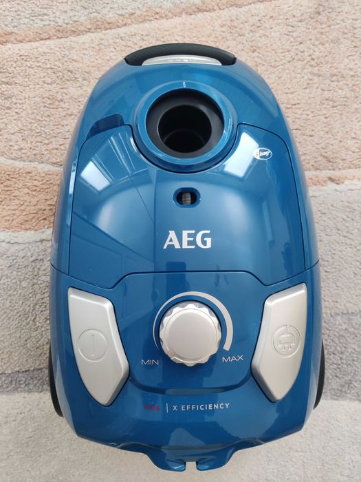 Продавам НОВА прахосмукачка AEG, модел VX4-1-CB-P гр. Пазарджик Идеален център • OLX.bg