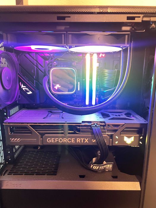 Computer Gaming Ryzen 7 9800X3D + Nvidia GeForce 5070 Ti ASUS TUF ...