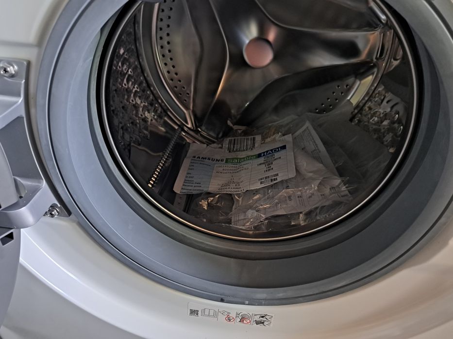 Нова самодозираща пералня Самсунг/Samsung 10,5 кг гр. Карнобат • OLX.bg