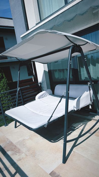 Balansoar gradina/ terasa 3 locuri Sanpetru • OLX.ro