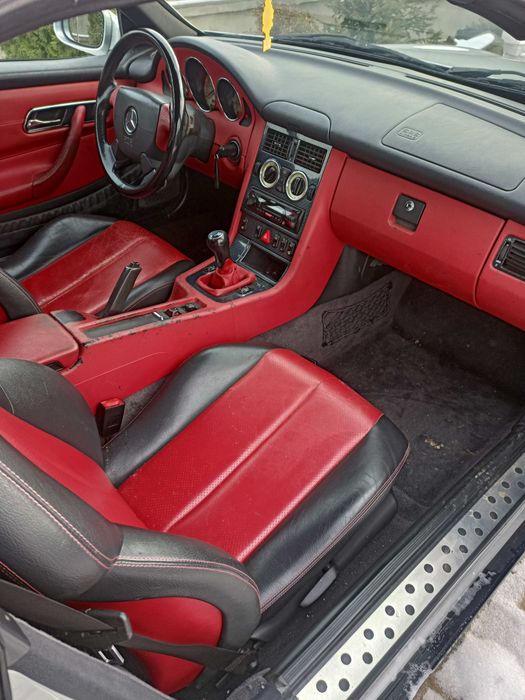 Ofer spre vanzare Mercedes SLK décapotabil 2000 benzina Veresti • OLX.ro