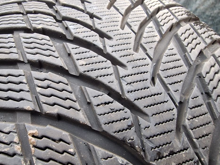 Anvelope 235/55R17 marca Nokian, DOT 2022 Bucuresti Sectorul 5 • OLX.ro