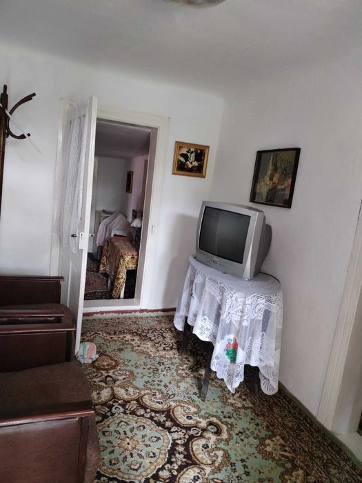 Vand casa com Perisoru Perisoru • OLX.ro