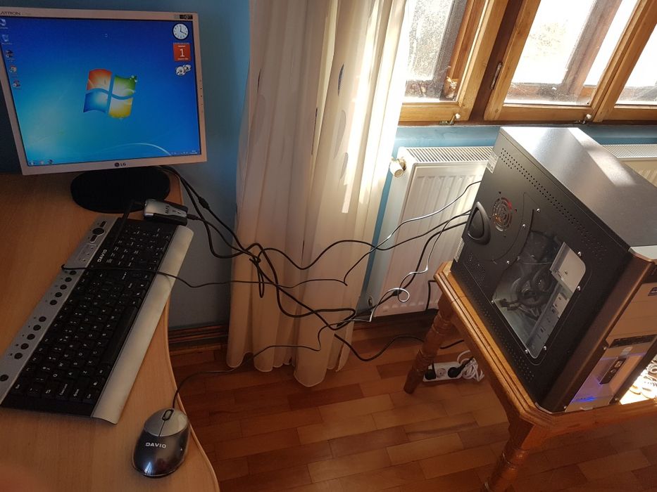Calculator Pc Sistem desktop complet Davio cu windows 7 nu laptop ...