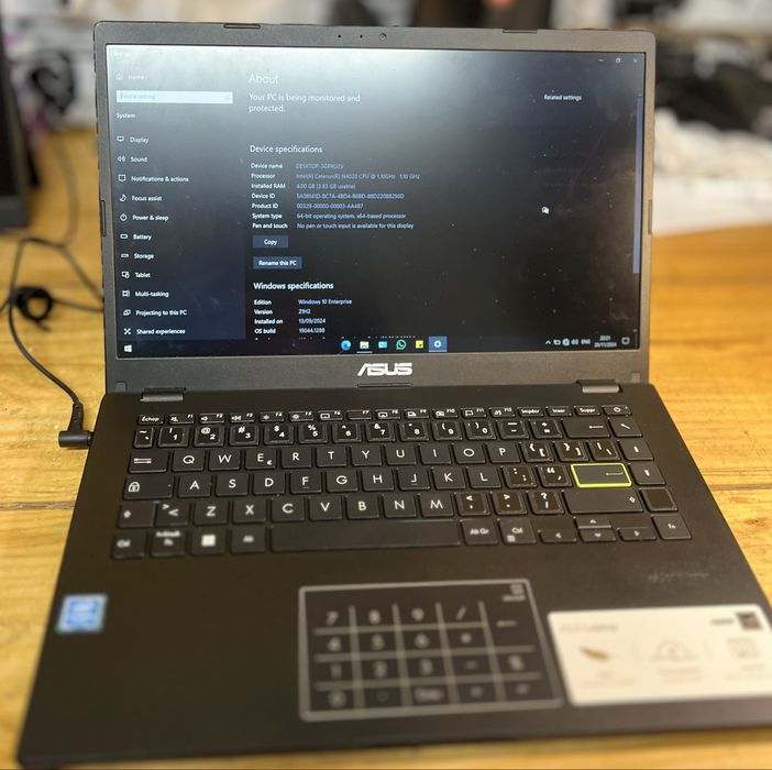 Laptop Asus E410M Buzau • OLX.ro