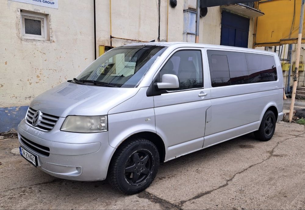 Volkswagen T5 Caravelle extra lung, 8+1 locuri Timisoara • OLX.ro
