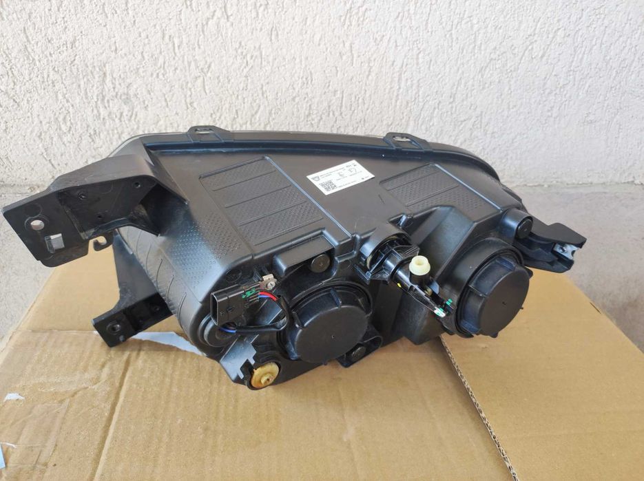 Far dreapta Dacia Spring 2021 2022 2023 2024 original Constanta • OLX.ro